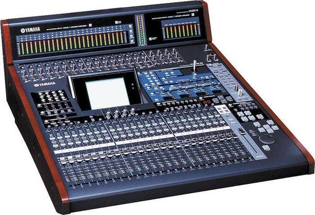 Do you need a Mixing Console? Comparing Digital Mixers
